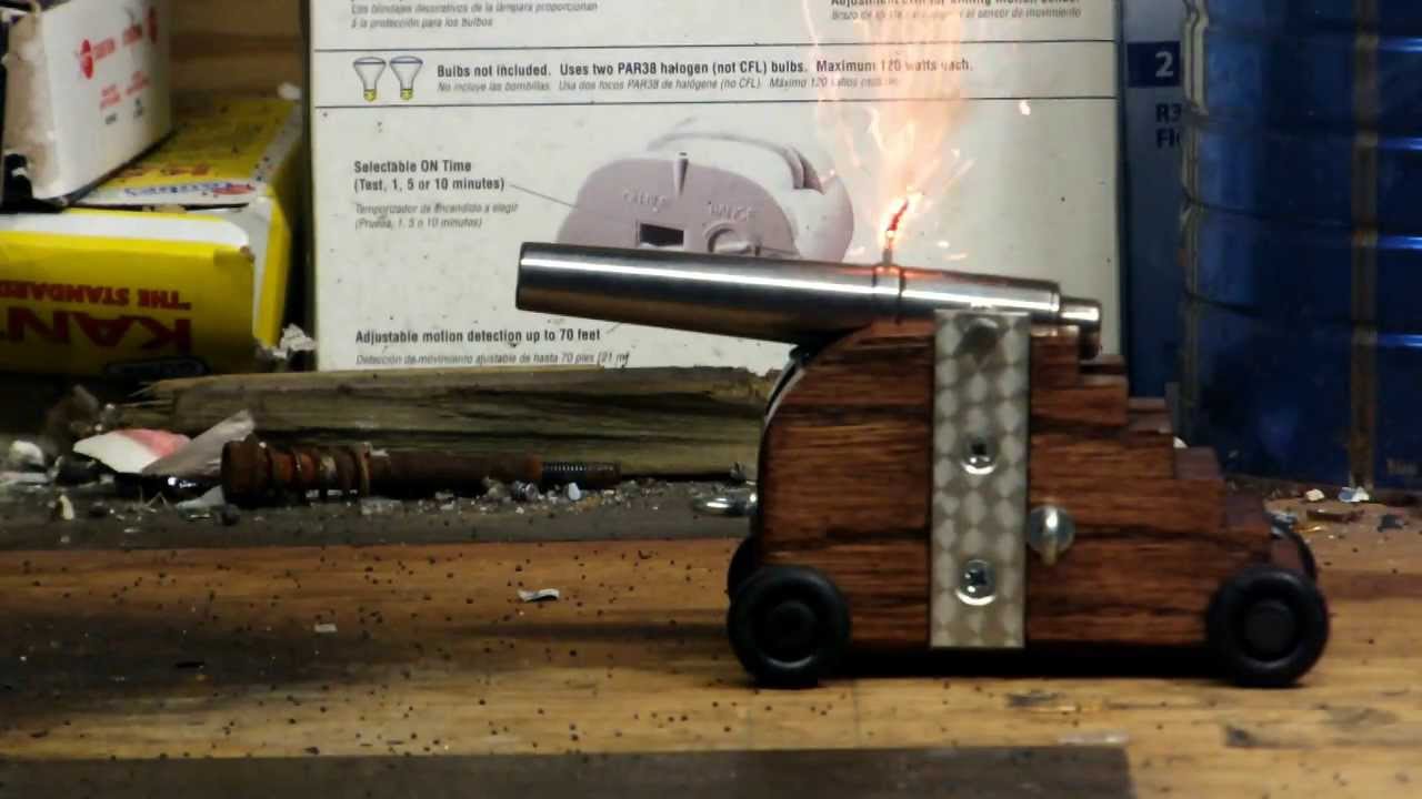.36 Caliber Black Powder Cannon Firing a Heavy Powder Load - YouTube