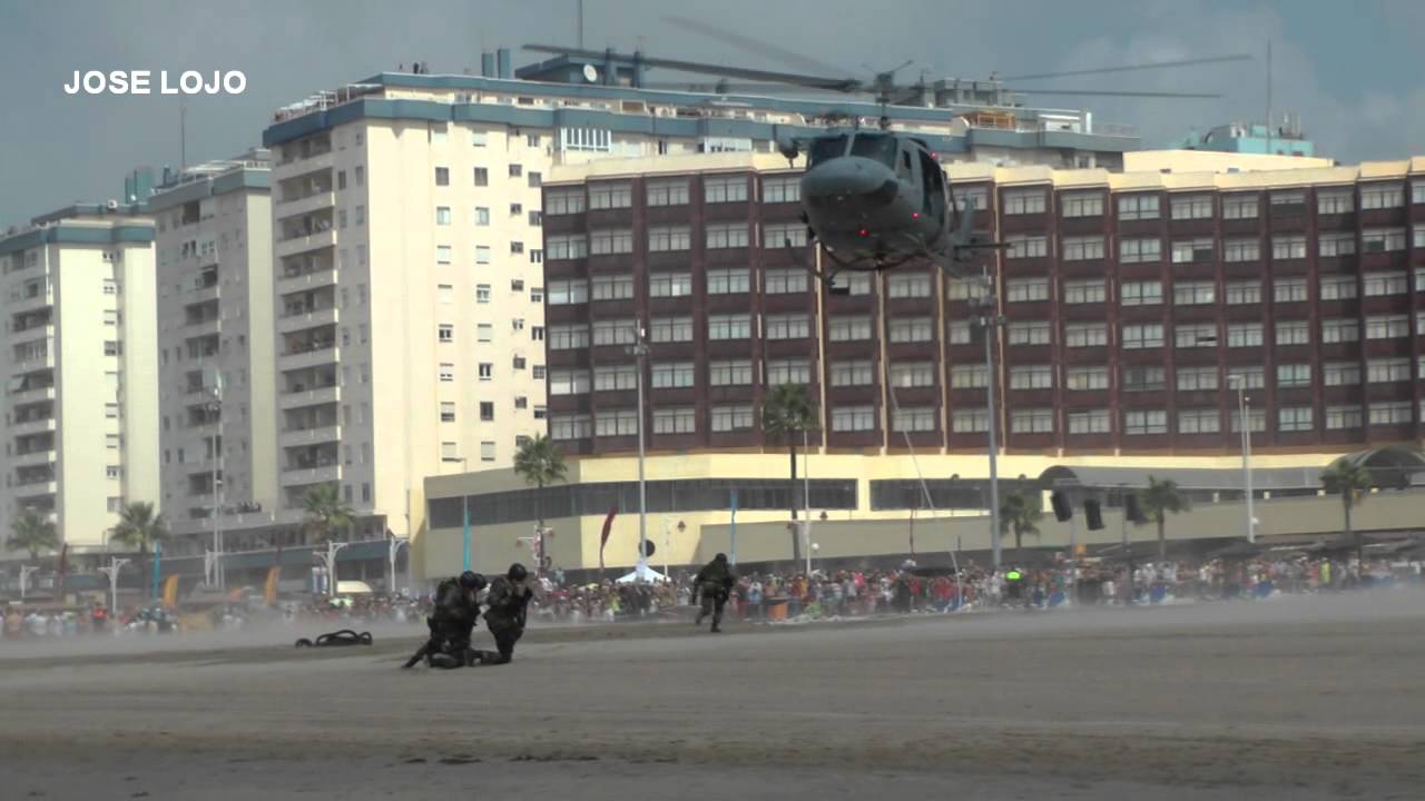 FESTIVAL AEREO DE CADIZ 2012 - YouTube