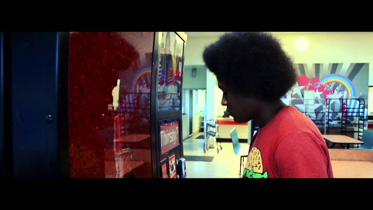 Tizer Advert - YouTube