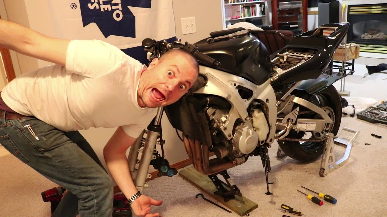 crashed R6 complete, Fairings dont fit - YouTube