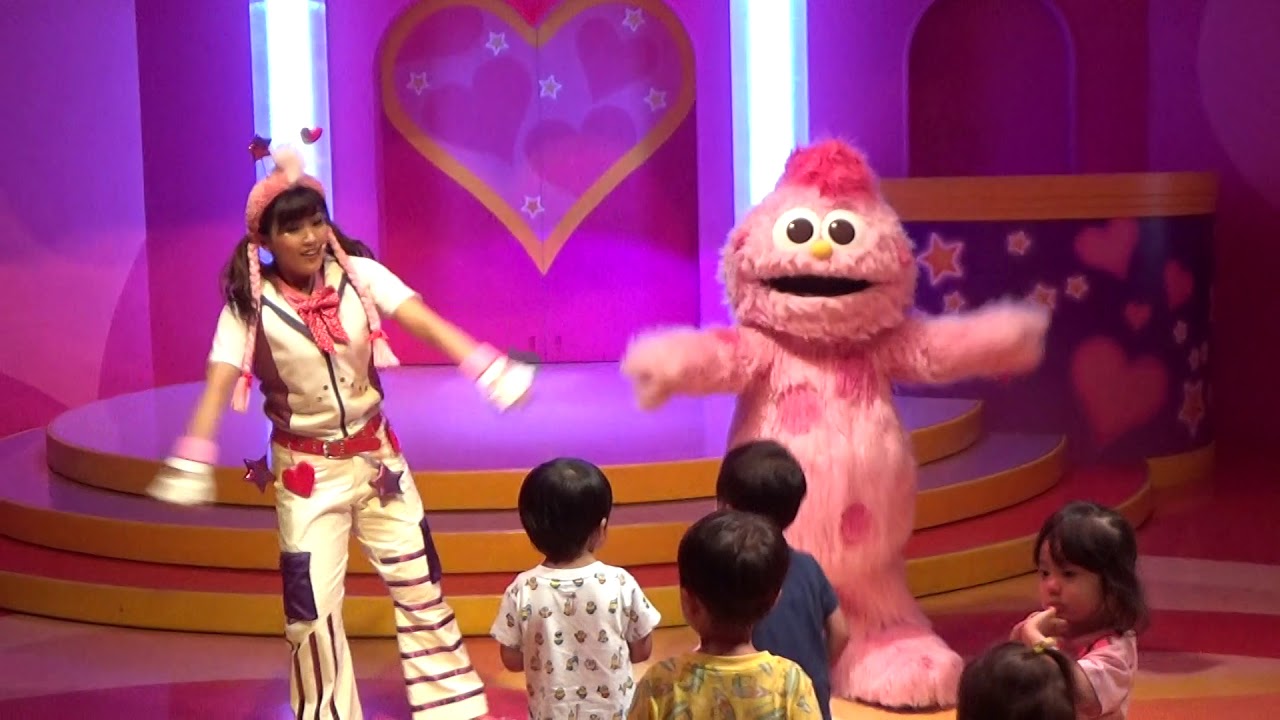 USJ Moppy's Lucky Dance Party 7/26 11:40 - YouTube