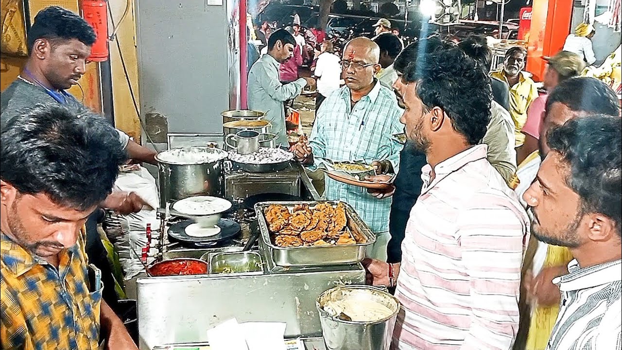 TIRUMALA DEVOTEES FAVOURITE FOOD STALL | Tirumala Food | Onion Dosa ...
