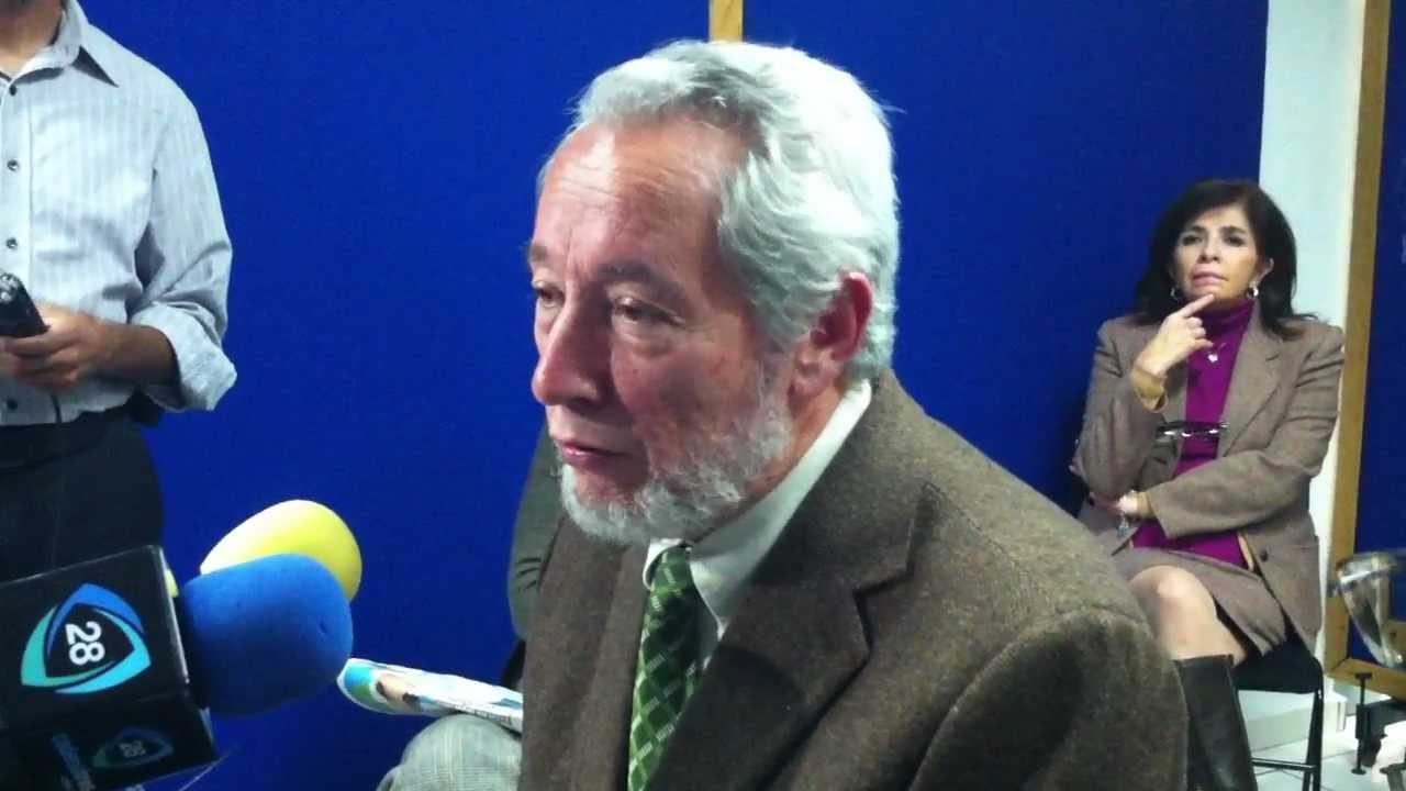 Mario Rueda, titular del INEE - YouTube