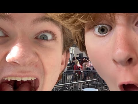 We when to see the tommyinnit live show (plus England vlog) - YouTube