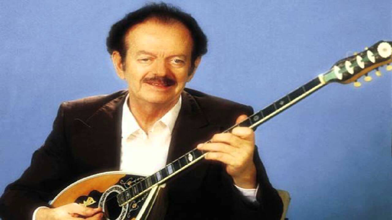 Βασιλης Τσιτσανης - Νυχτες Μαγικες cd1 - YouTube