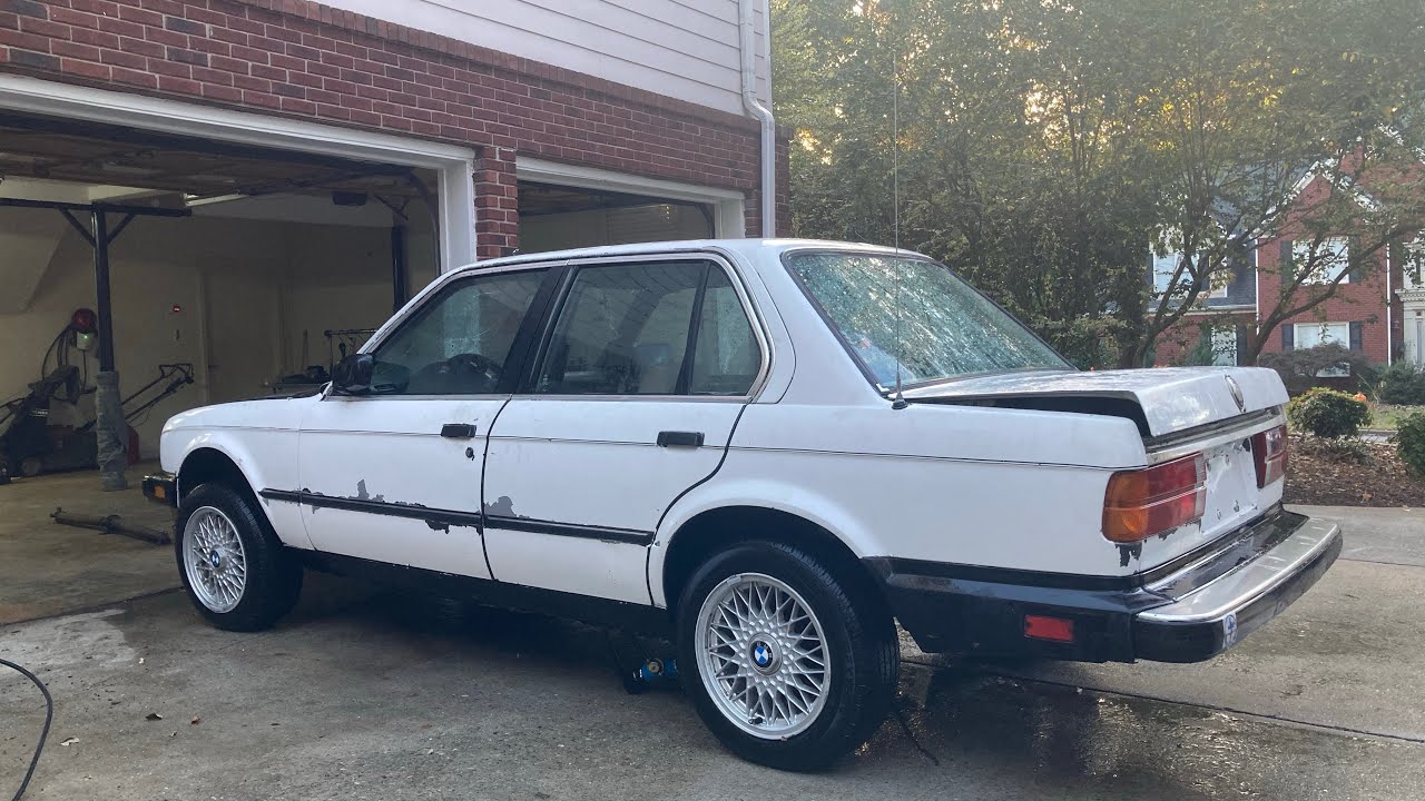 Finishing up the rear subframe rebuild on the $500 E30 - YouTube