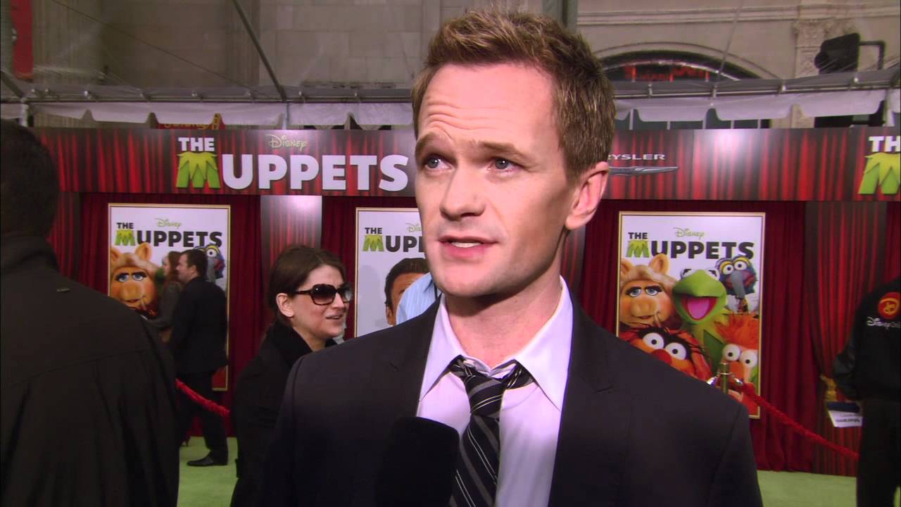 THE MUPPETS World Premiere- Neil Patrick Harris Interview! - YouTube