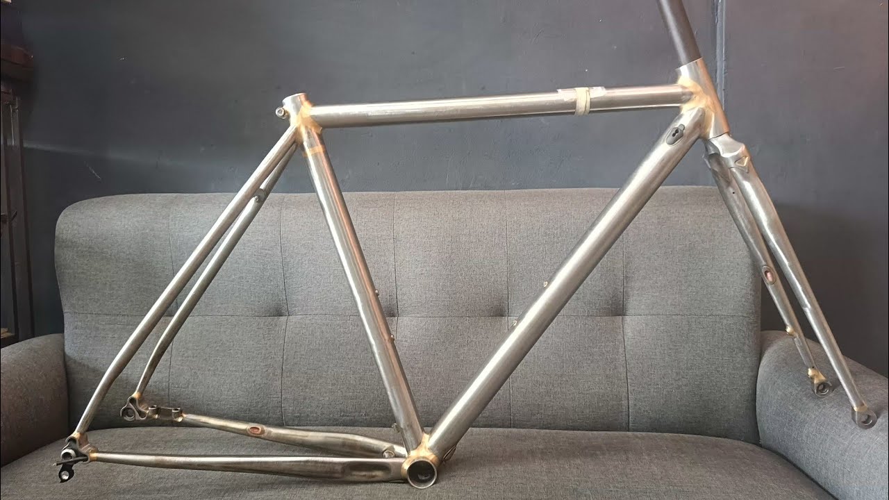 May dinala si sir Avelino Maldea, tatlong extra customized frame - YouTube