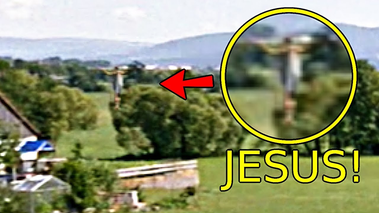 REAL JESUS CAPTURED ON VIDEO FLYING 2021!! - YouTube