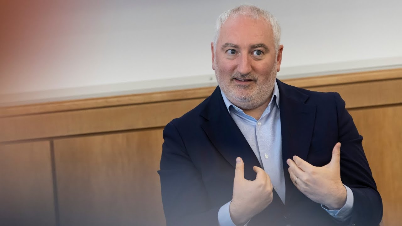 Jérémie Papin (Sr. VP at Nissan Motor Co.) discusses nurturing a ...