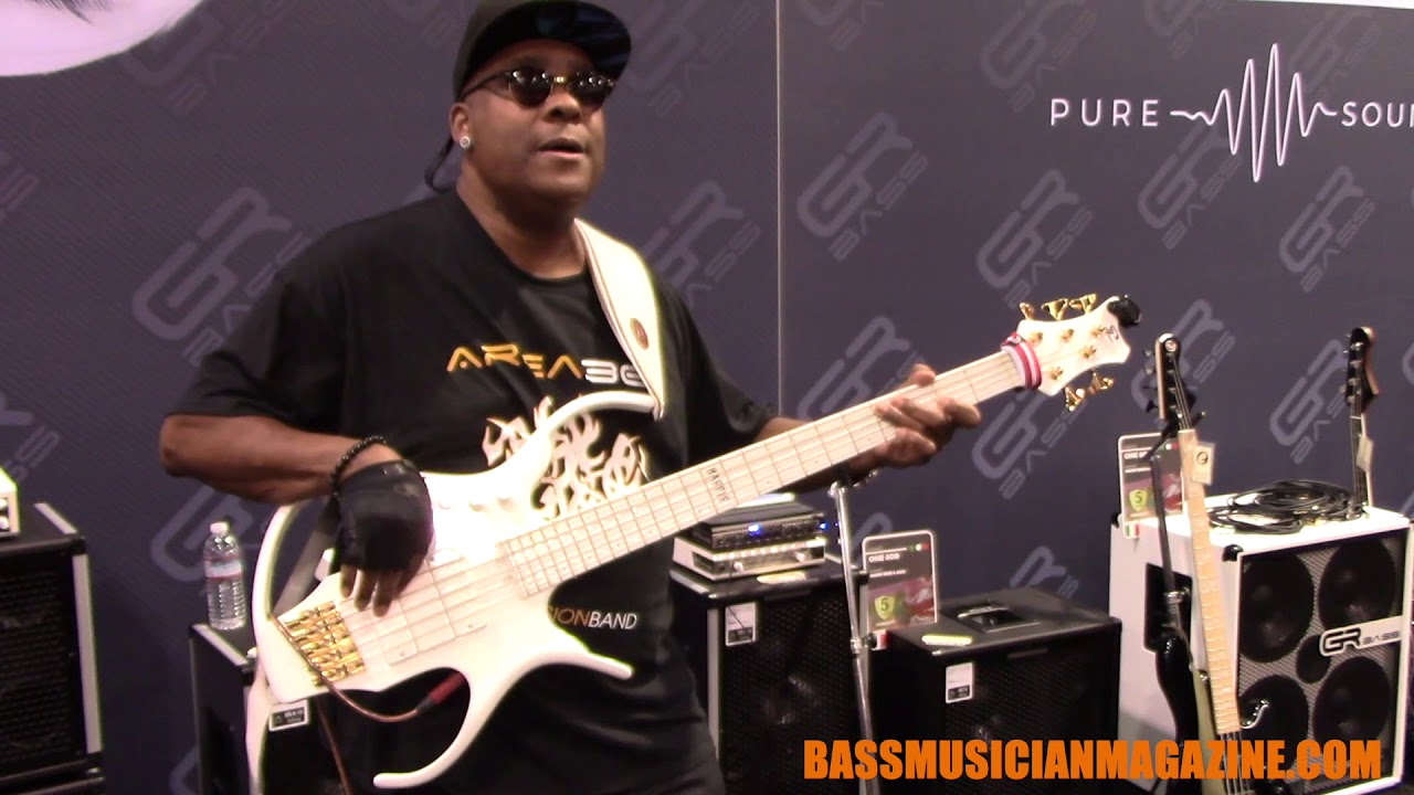 Bass Musician Magazine - NAMM 2020 - Robert Harper #2 - YouTube