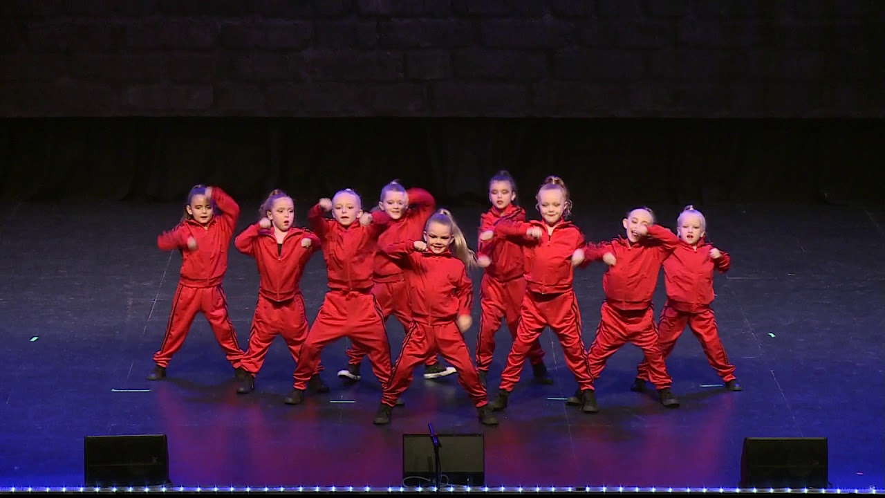 Dynamite Studio's Australia 6 years hip hop crew - YouTube