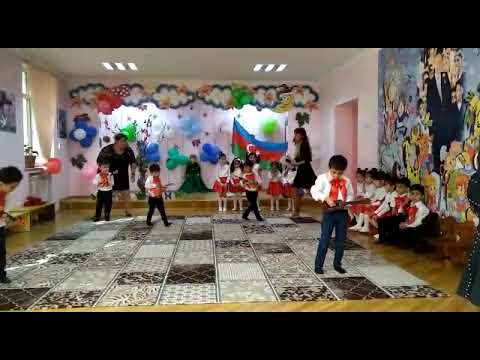 Baki .s 40 sayli usaq bagcasinda kecrilen Muellimler gunu tedbiri