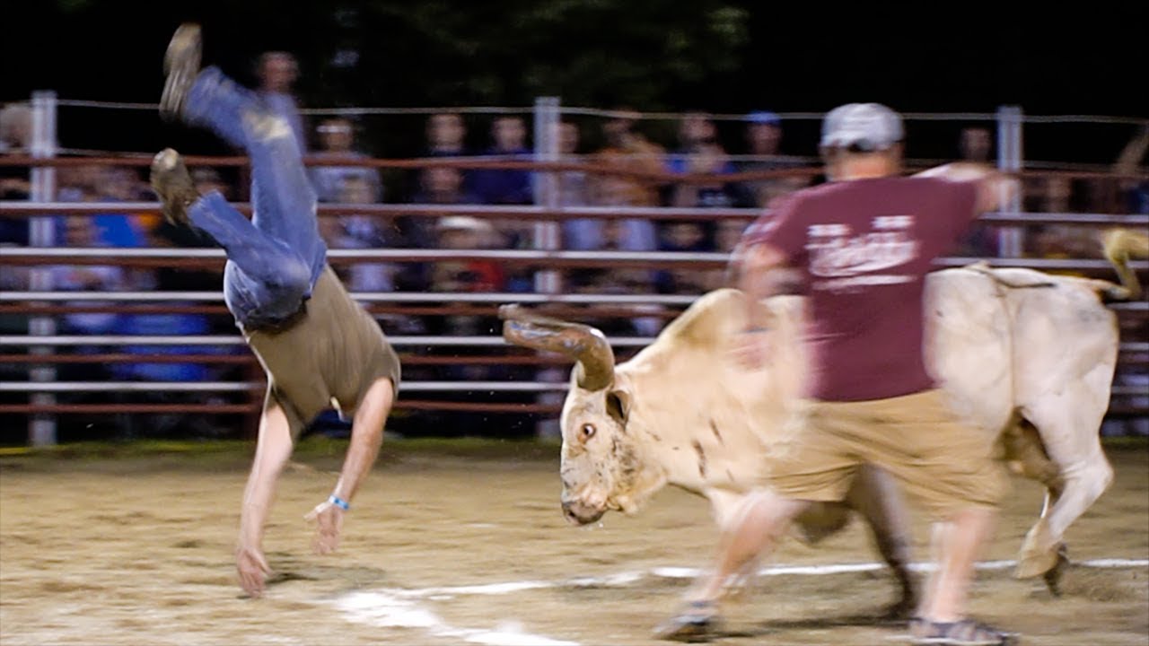 Guy Gets TOSSED By A BULL At The Rodeo! - YouTube