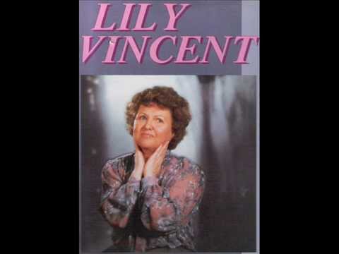 LILY VINCENT - TROIS PETITES NOTES DE MUSIQUE.wmv - YouTube
