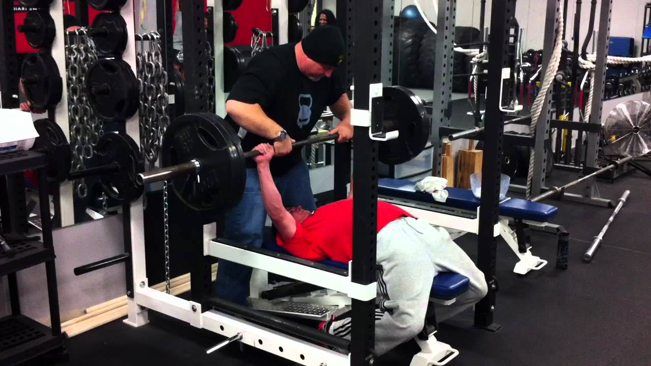 Eric Longpre Hits New Bench Press 1RM PR With Curd Hos - YouTube
