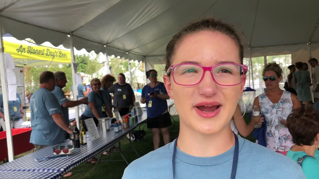 Chalk artist Kaylee Goodman of Hartford - YouTube