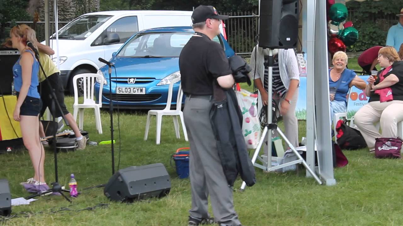 Dave Lenton at ludlow Castle - YouTube