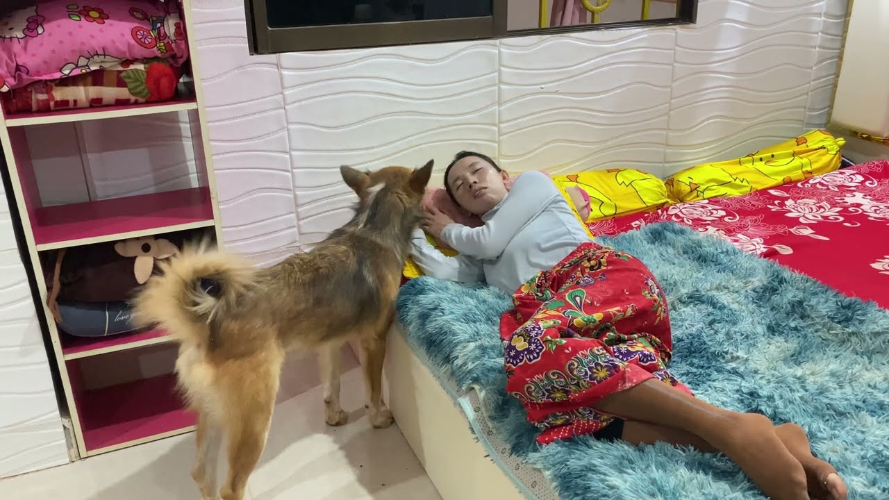 OMG! MY SUPER HERO KOKO take me the medicine when Davann get sick - YouTube