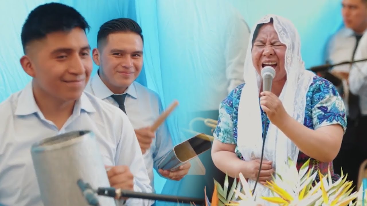 Nuevamente María Tecun CADENA DE COROS feat Los Ungidos de Cristo - YouTube