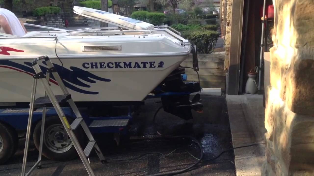 Checkmate 219 Persuader - YouTube