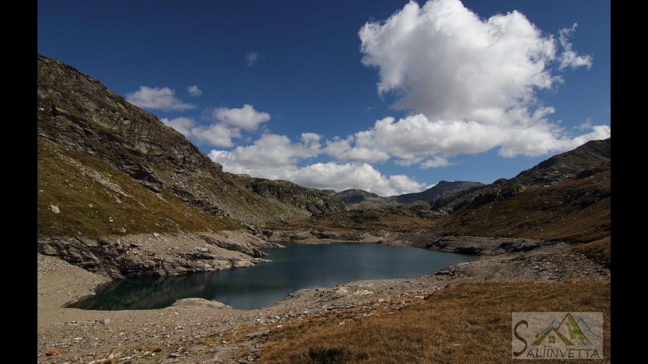 Passo Angeloga e Lago Nero dal Rifugio Chiavenna (So) - YouTube