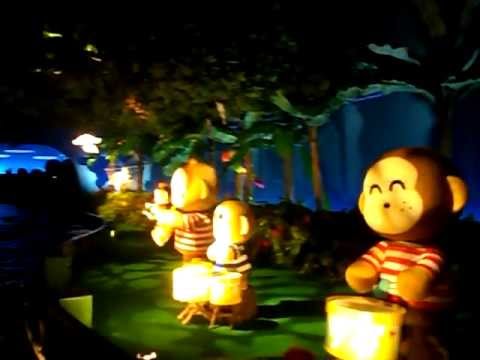 Hello Kitty Land Boat Ride - YouTube