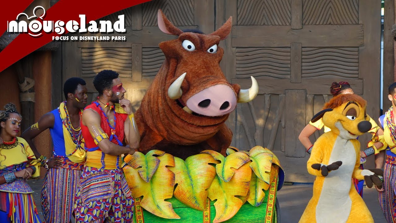 (Full Show) Timon's Matadance at Disneyland Paris during Lion King ...