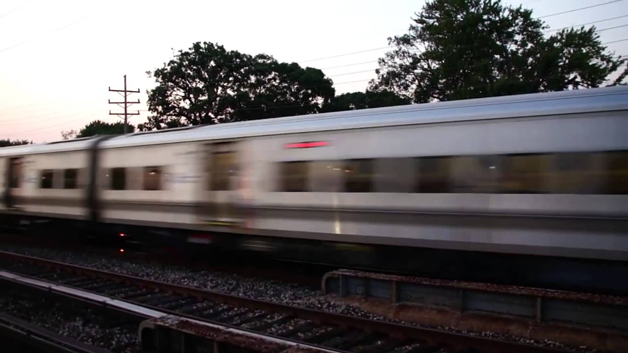 MTA Long Island Railroad : Valley Stream Station - YouTube