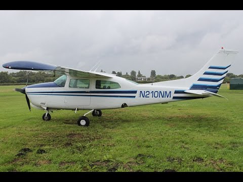 Cessna 210 Formation flying - YouTube