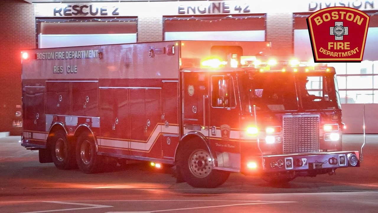 Boston | Fire Department Rescue 2 Responding to Elevator Entrapment in ...