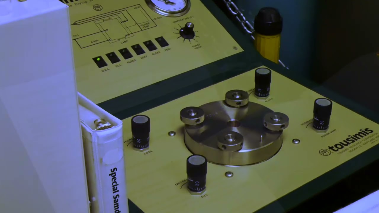 Critical Point Dryer Training - YouTube