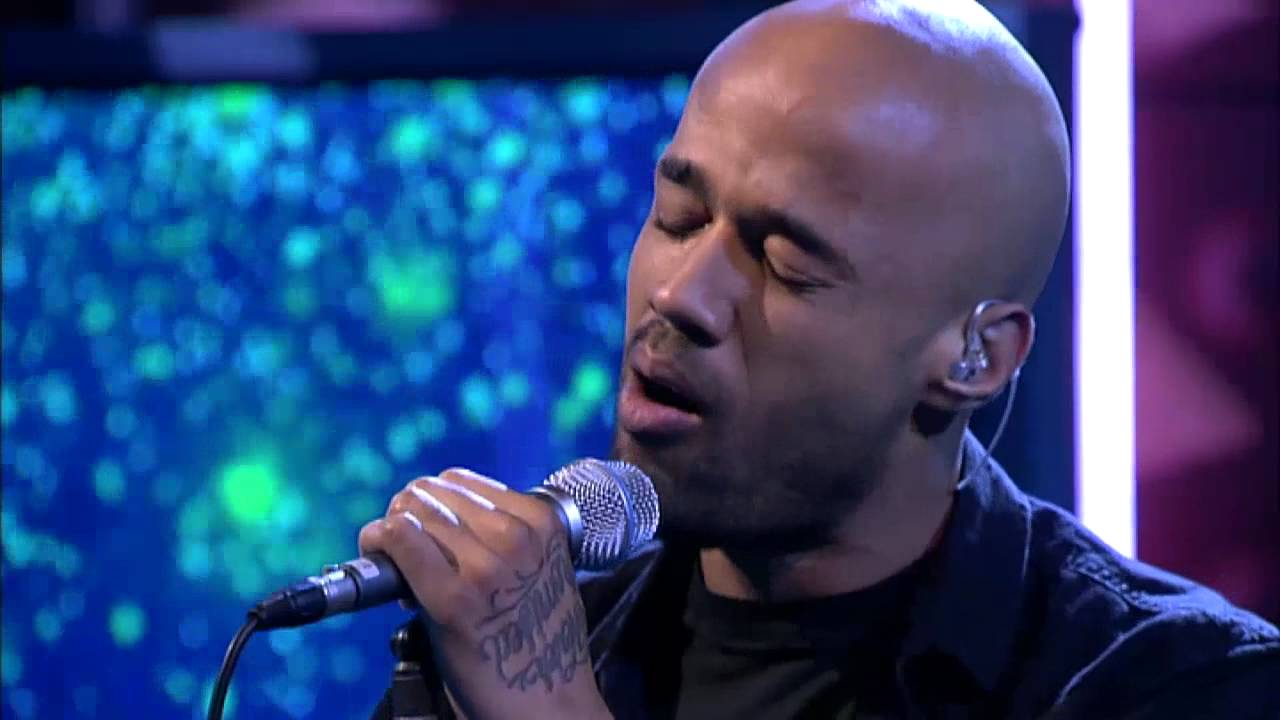 Mr. Probz - Nothing Really Matters LIVE! (@DWDD) - YouTube