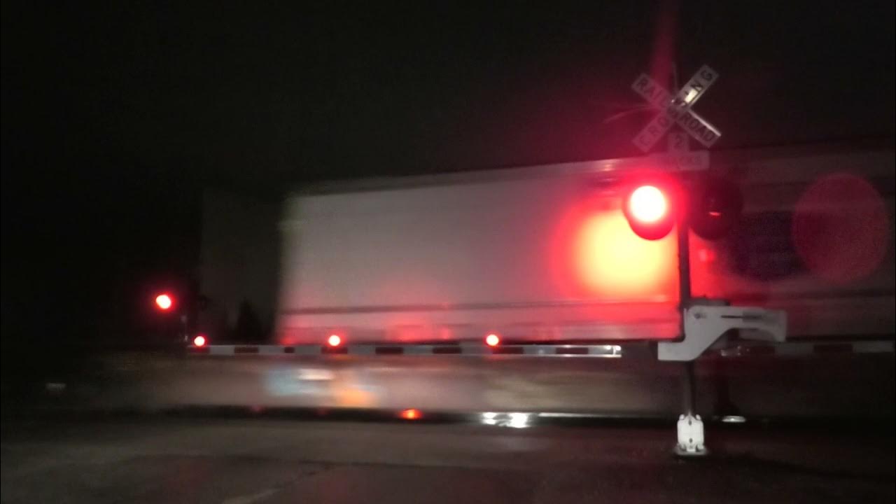 UP 8143 East in DeKalb, IL 4/8/21 - YouTube