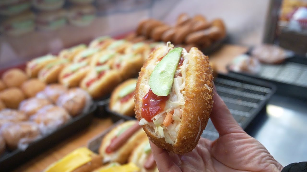 Old Style Sarada Bread / 신포시장,1,000 원 추억의 샐러드빵 ,하루 1000개씩 팔리는 샐러드 빵 /옛날 ...