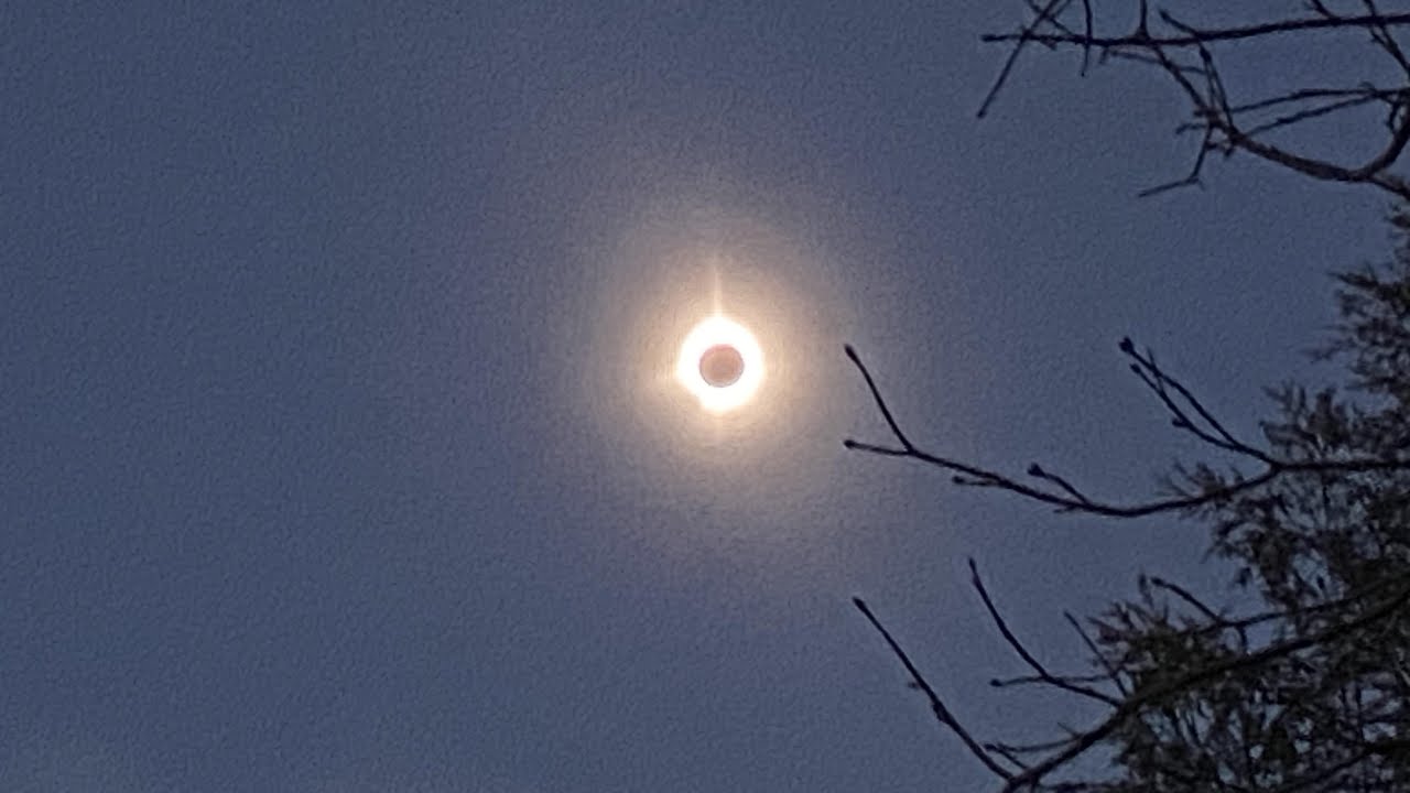 April 8 Solar Eclipse Lake Erie - YouTube