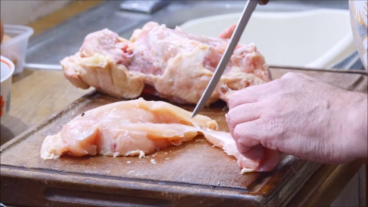 Jointing a chicken - YouTube