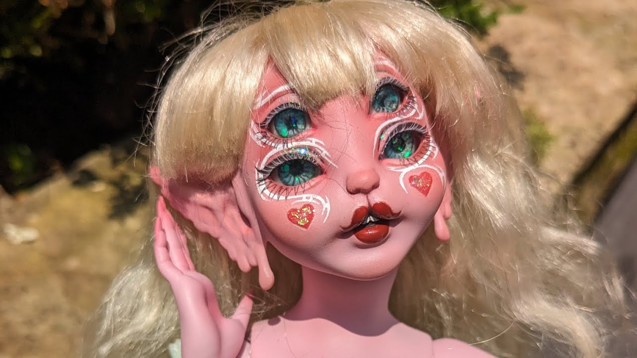 Painting my 3D printed Portals Doll - YouTube