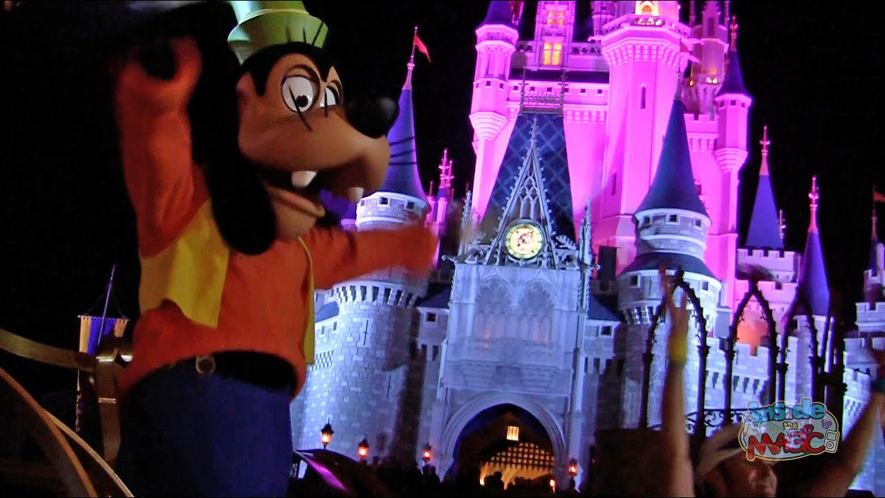 One More Disney Day dance party at Cinderella Castle, Walt Disney World ...