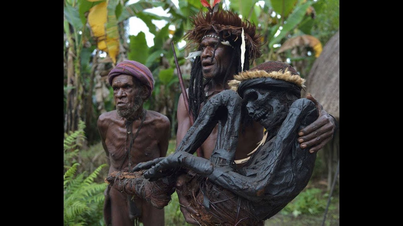 The Sentinalese "One of the last uncontacted peoples on Earth" - YouTube