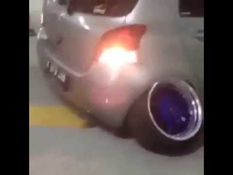 Yaris extreme camber - YouTube