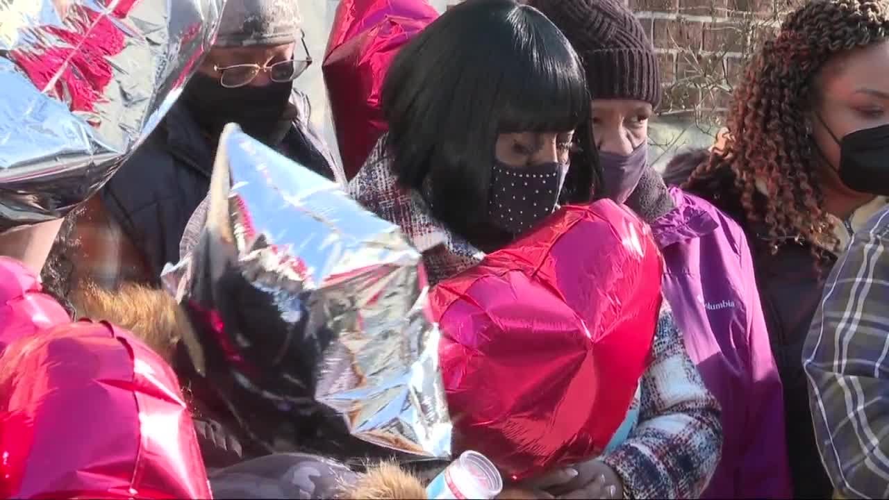 Sunday Vigil in remembrance of 22-year-old Tiara Lott - YouTube