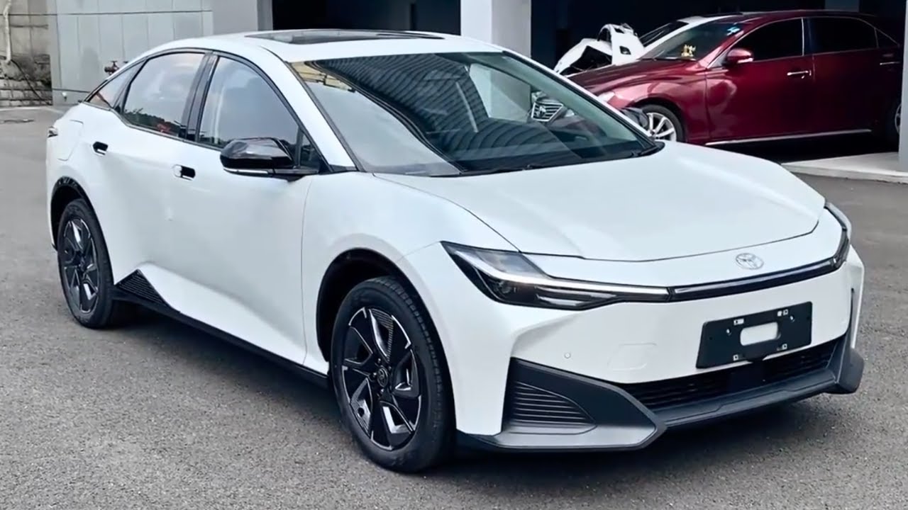 2023 Toyota bZ3 in-depth Walkaround - YouTube