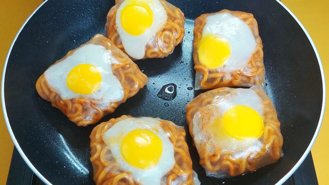 Ide Cemilan Unik Bungkus Mie Dan Telur Dengan Paper Rice - Garing ...