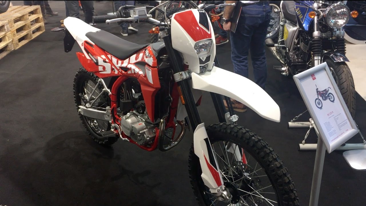 SWM RS 125 R 2017 In detail review walkaround Interior Exterior - YouTube