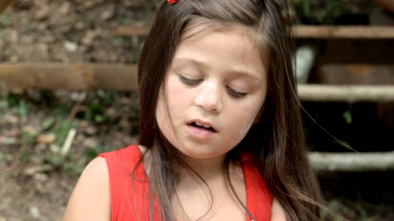 Adea Sadiku - Kush i honger Petullat Muzikli Stilin kshtu e kam - YouTube