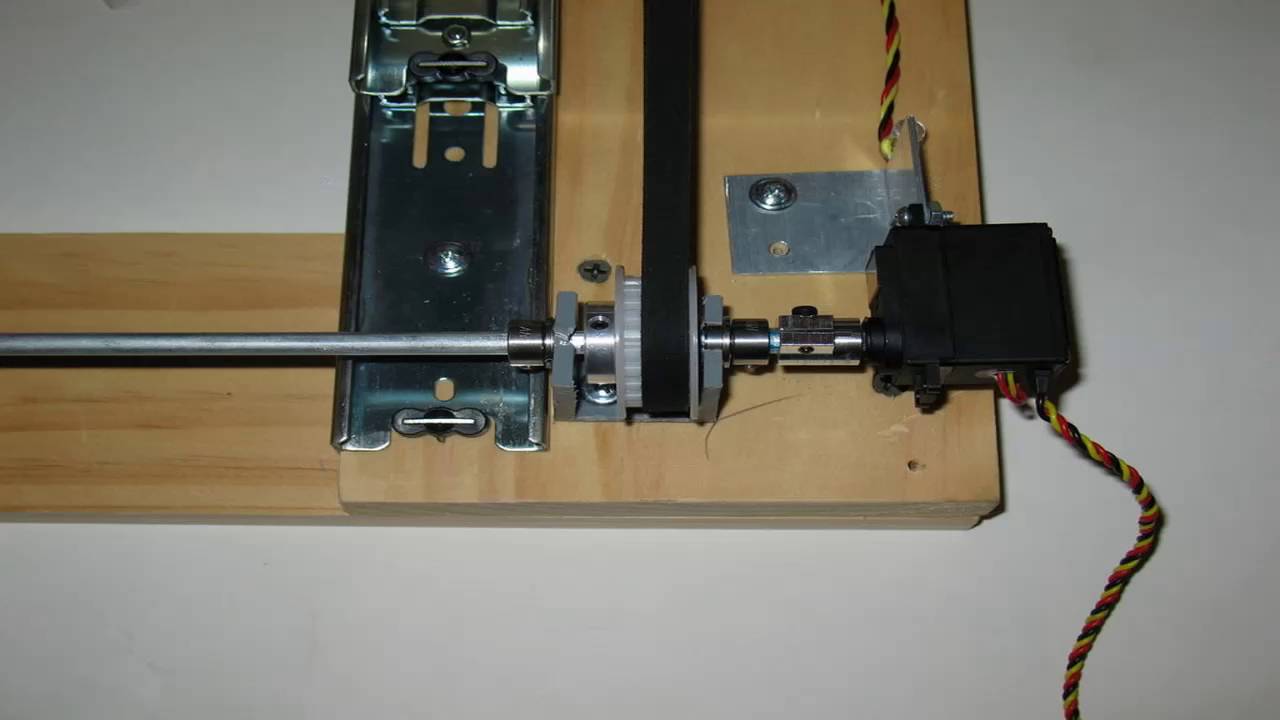 Low Cost Hobby Servo XY Table - YouTube