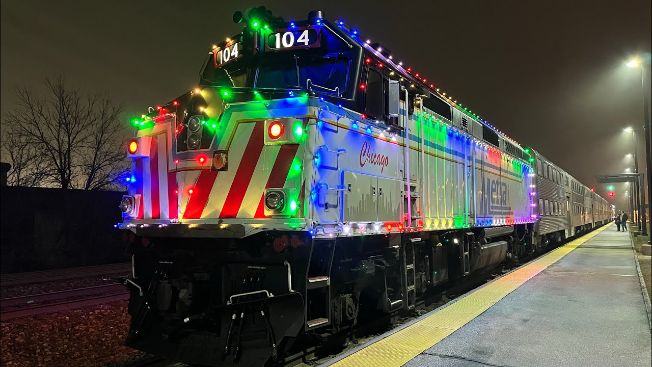 2024 Metra Holiday trains - YouTube