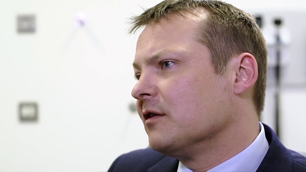 Hip Replacement - explained by Mr Mark Norris, Consultant Orthopaedic ...