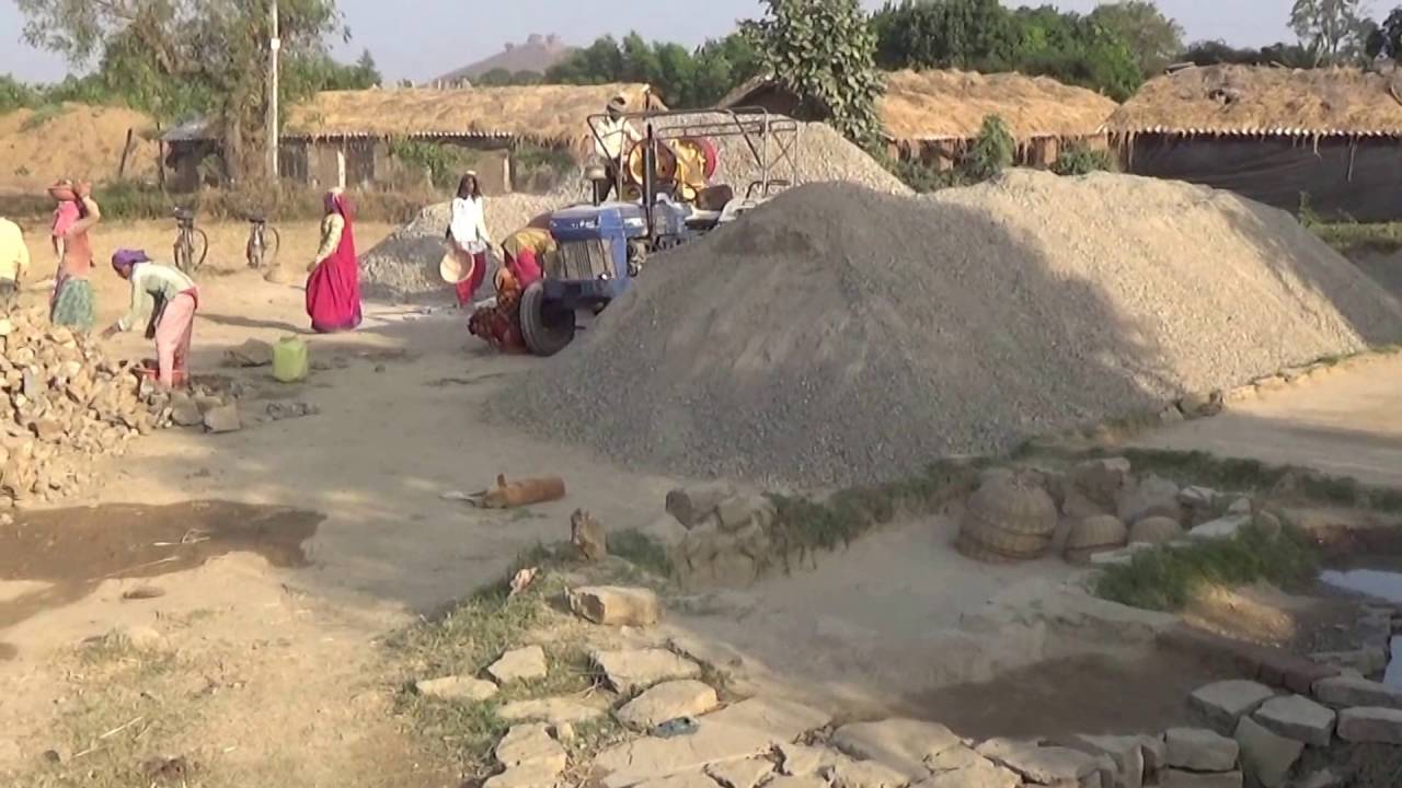 QUARRYING NEAR PANNA, MADHYA PRADESH, INDIA FOR DIAMONDS - YouTube